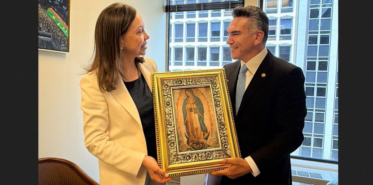 Alejandro Moreno se reúne con María Corina Machado y lanza advertencia ...